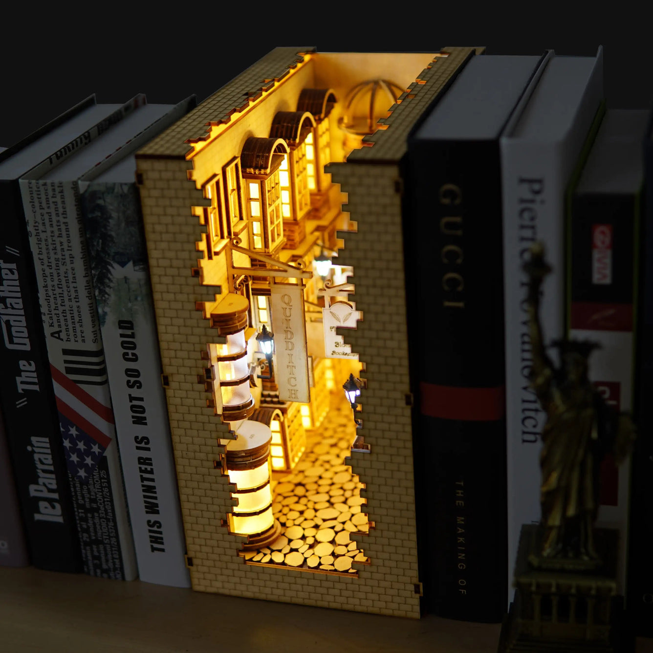 Book Nook Diagon Alley (3 Etagen) | Book Nook Deutschland Book Nook Diagon Alley (3 Etagen) | Book Nook Deutschland